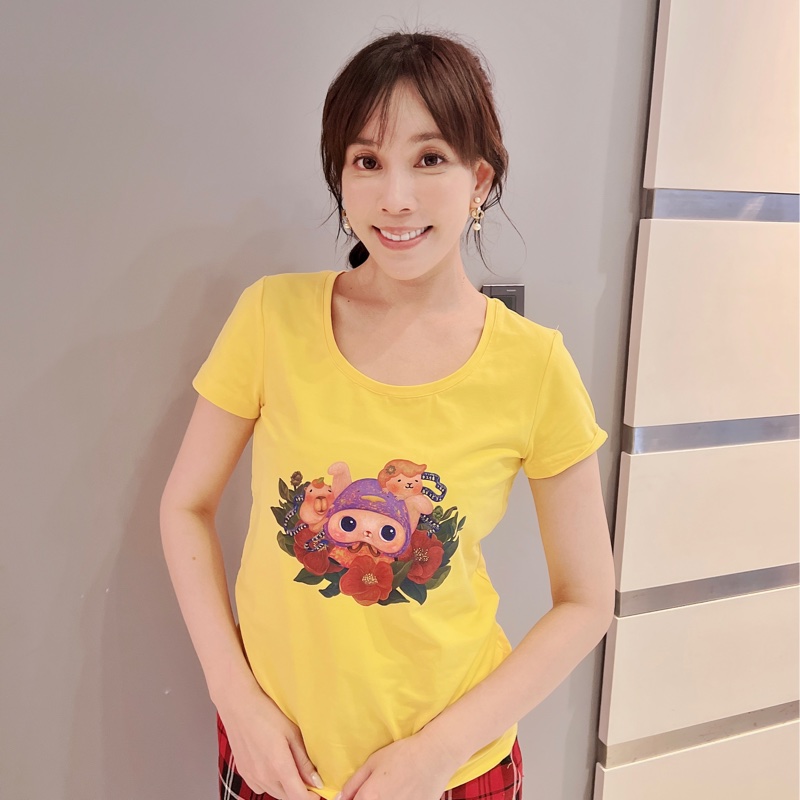 iROO 鮮黃可愛圖案T｜PopChill 拍拍圈