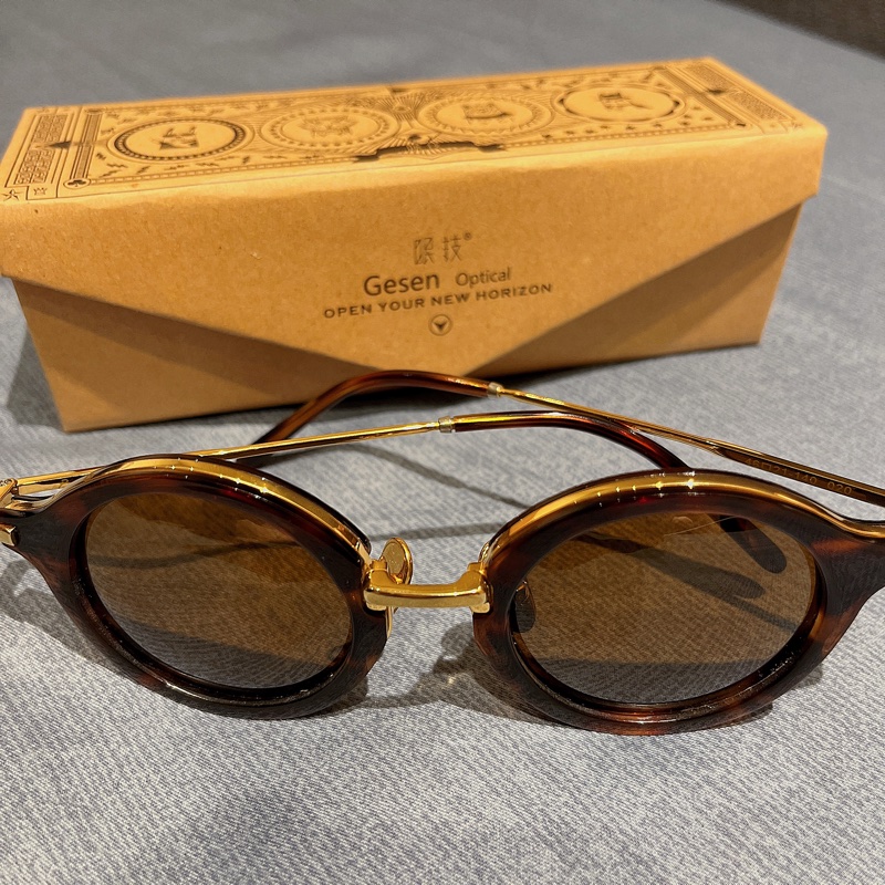 GESEN近全新濾藍光墨鏡，上海眼鏡專賣店購入｜PopChill 拍拍圈
