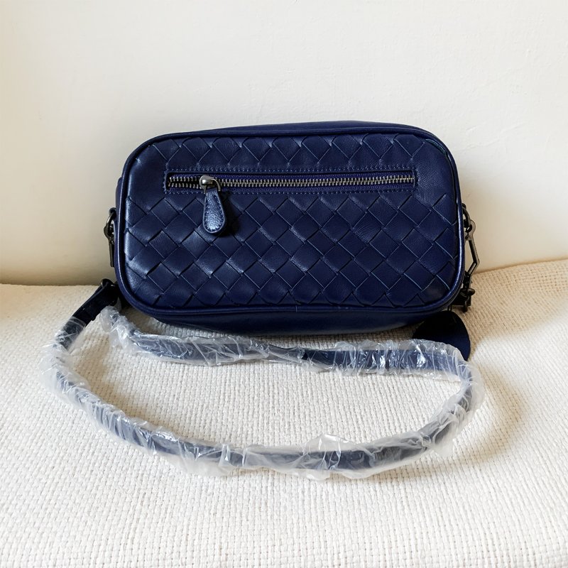 SHARON 雪恩 小羊皮 編織方形深藍色真皮側背包 斜背包 小包 拉鍊包 可調式背帶【壽司羊羊】全新商品｜PopChill 拍拍圈