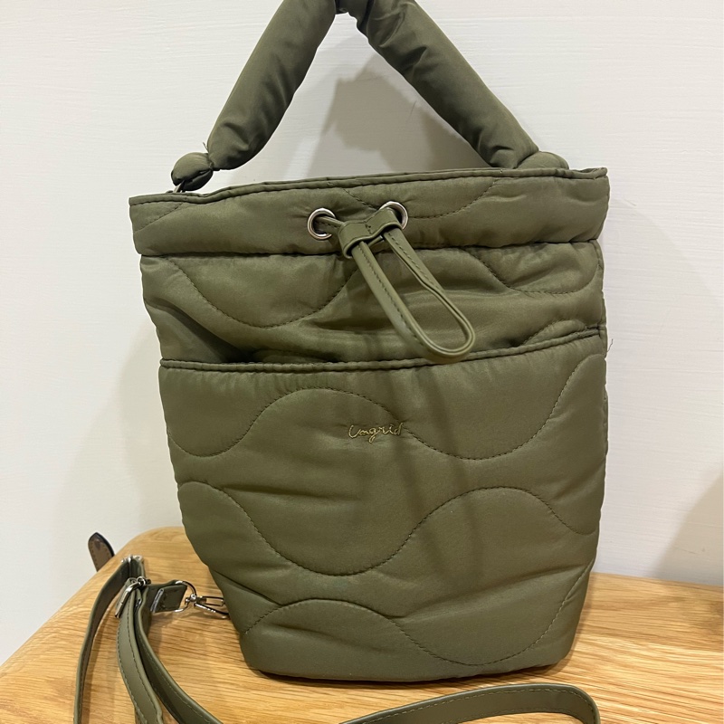 日牌ungird軍綠色兩用水桶包｜PopChill 拍拍圈