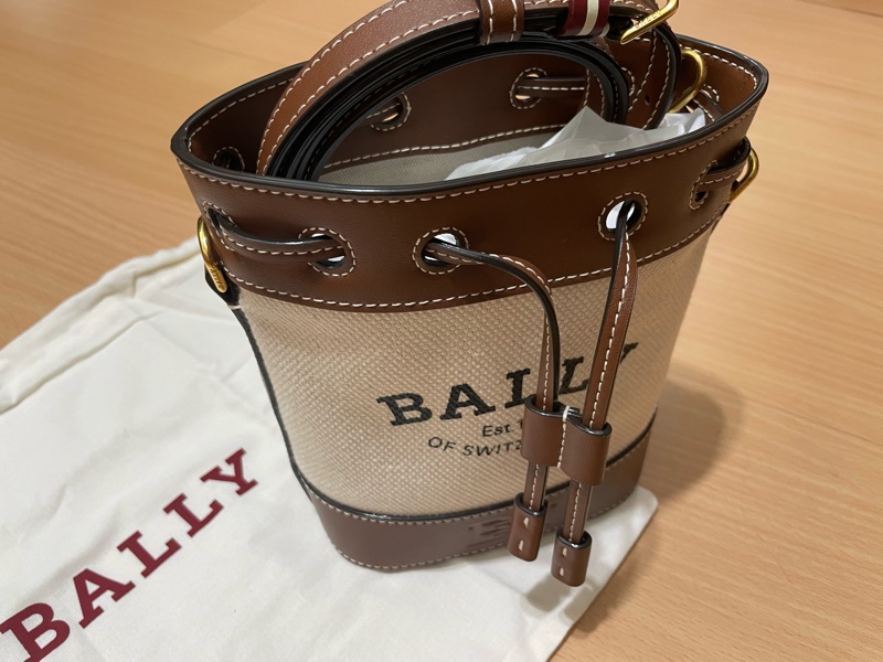 Bally Cleoh XS 米白帆布迷你水桶包｜PopChill 拍拍圈