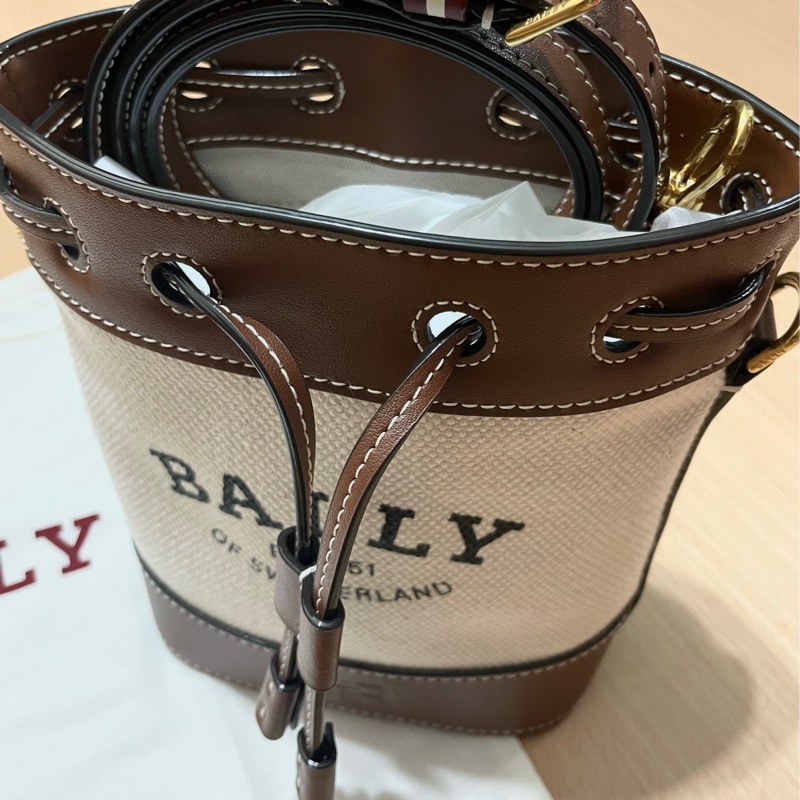 Bally Cleoh XS 米白帆布迷你水桶包｜PopChill 拍拍圈