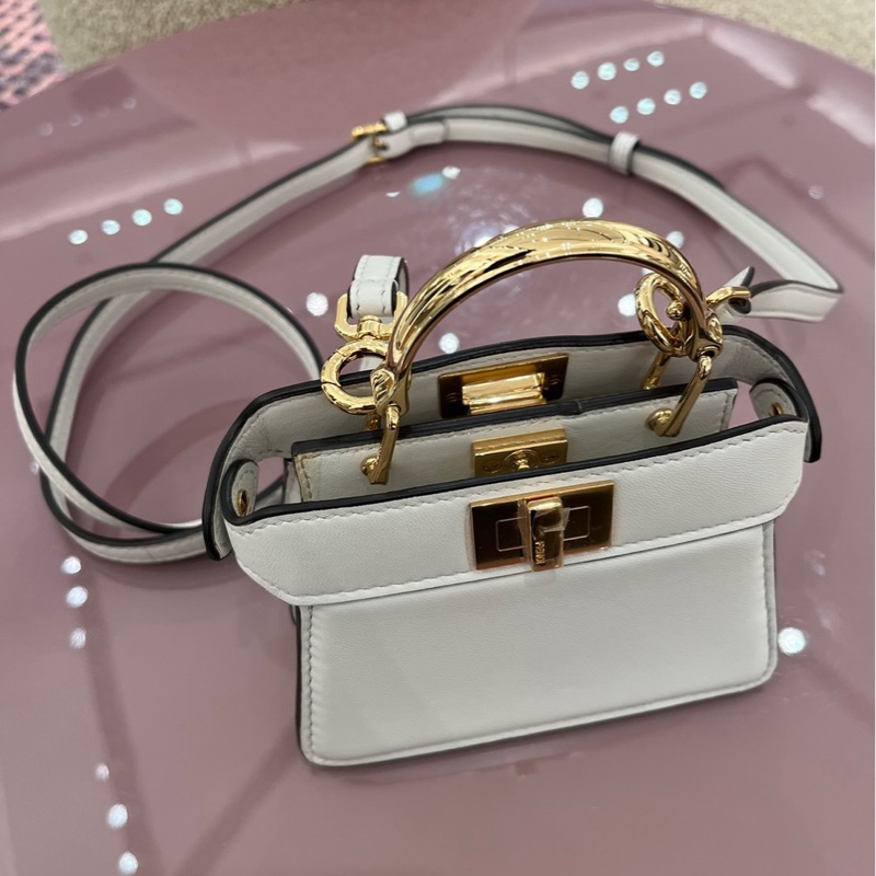 FENDI - Nano Peekaboo Maxi Handle白色/金把｜PopChill 拍拍圈