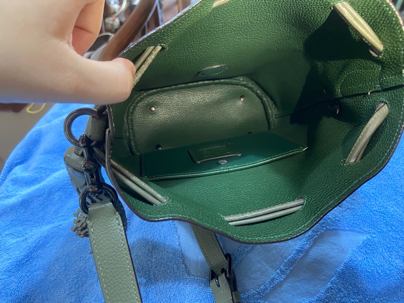 COACH Lora水桶包 墨綠｜PopChill 拍拍圈