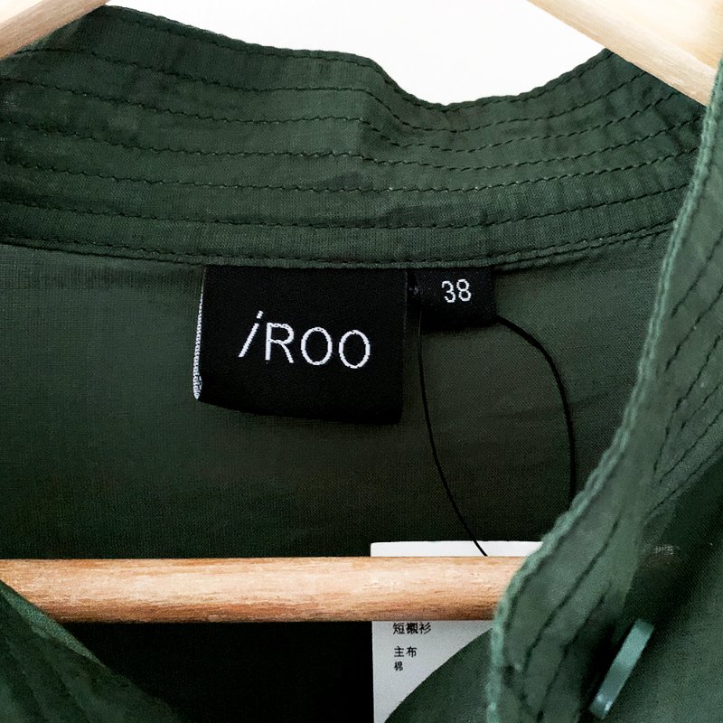 全新 iROO 短版質感長袖襯衫 綠色 100%棉 前口袋 綁帶設計 輕透舒適 可反摺袖口 外套【壽司羊羊】吊牌未剪｜PopChill 拍拍圈