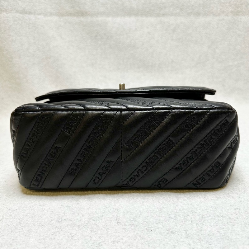 巴黎世家BB Round leather crossbody bag｜PopChill 拍拍圈