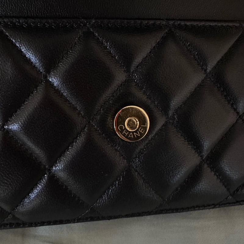 Chanel woc 小羊皮 金色雙C 購證齊全 極新 黑色｜PopChill 拍拍圈