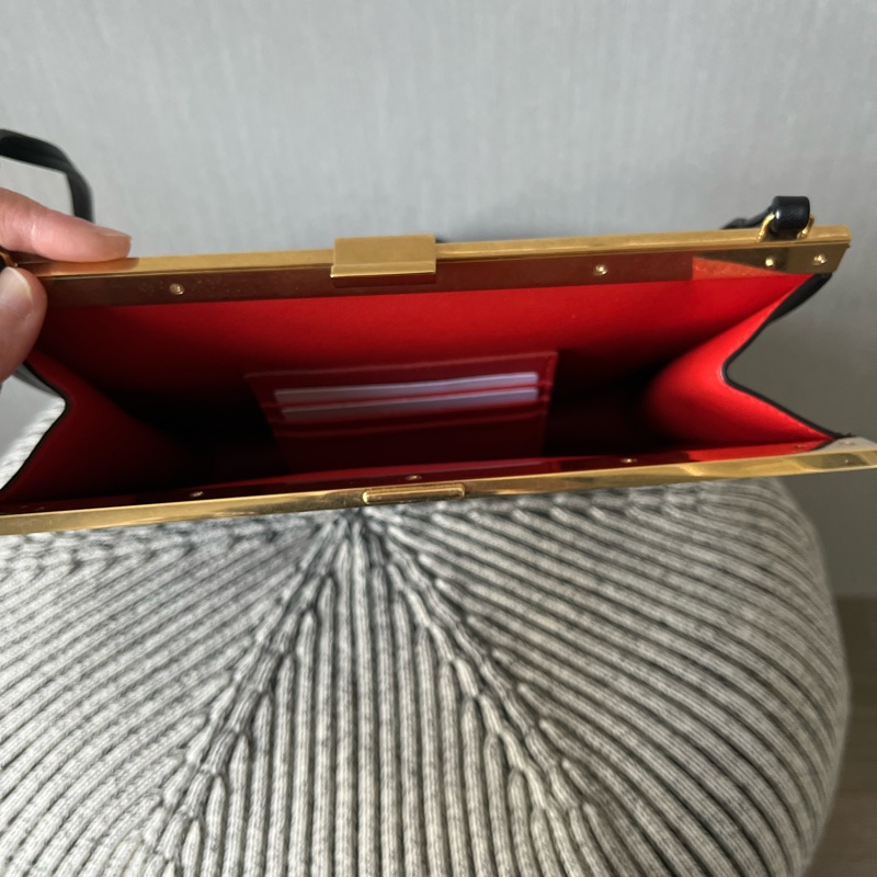 CELINE MINI CLASP 黑色小牛皮開釦斜背包｜PopChill 拍拍圈