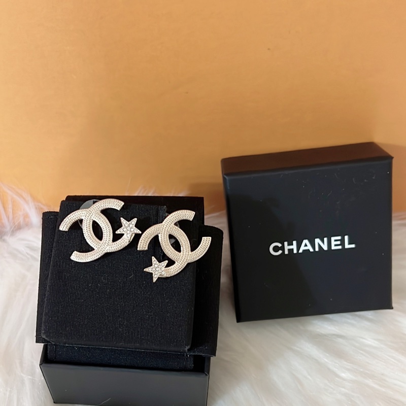 Chanel 23b 大logo 耳環｜PopChill 拍拍圈