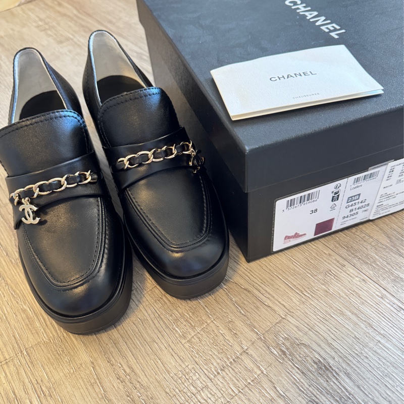 CHANEL香奈兒2023-24FW樂福鞋｜PopChill 拍拍圈