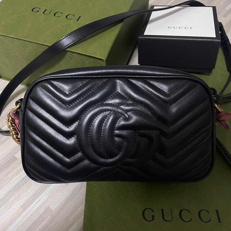 Gucci 447632 紅牛皮馬夢拉鍊斜背相機包Marmont 黑 8成新｜PopChill 拍拍圈