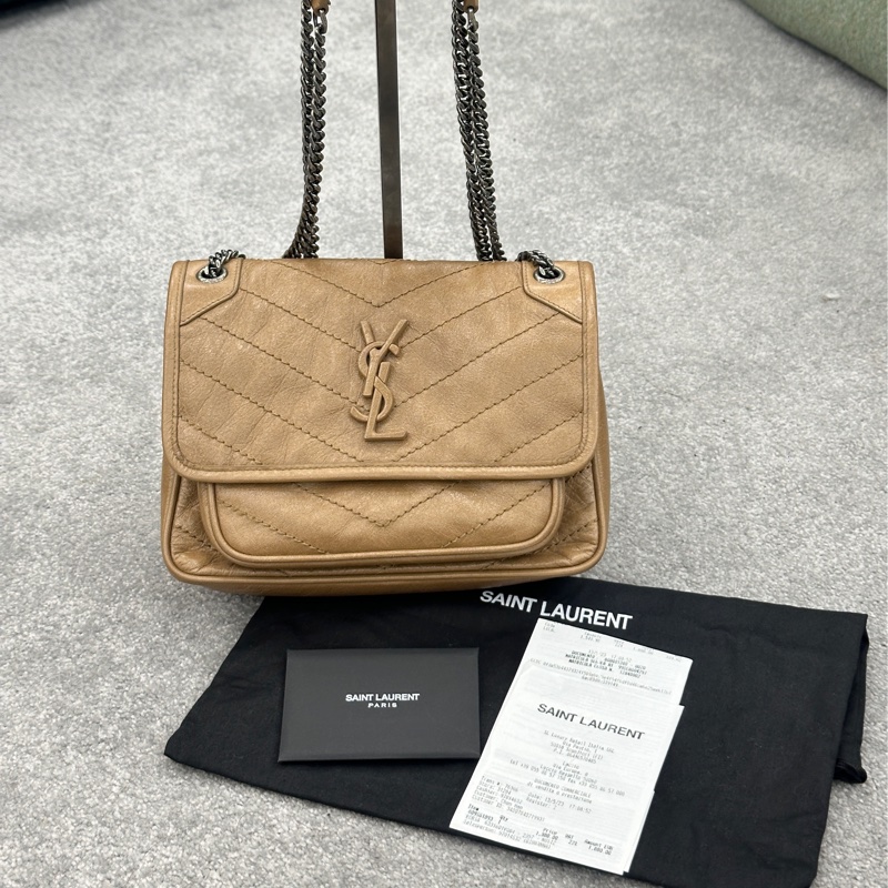 📍Ysl Niki Baby奶茶色｜PopChill 拍拍圈