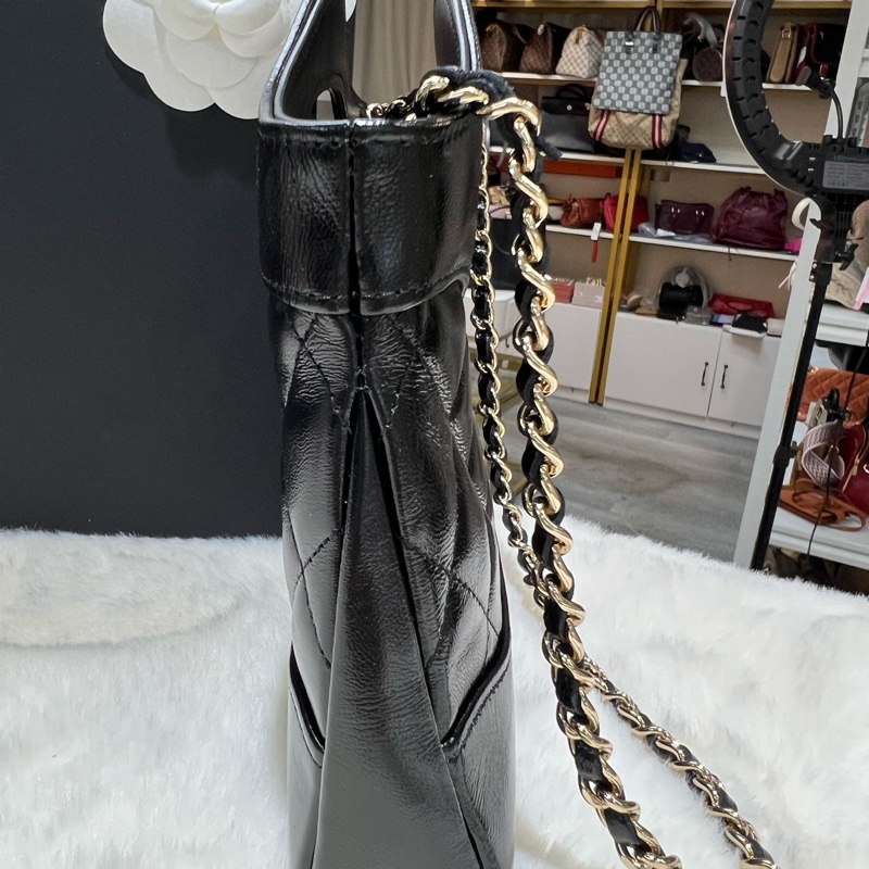 Chanel 24C mini 31 nano bag 新款橫版 油蠟皮 黑金扣 全新 正版 超難買款式｜PopChill 拍拍圈