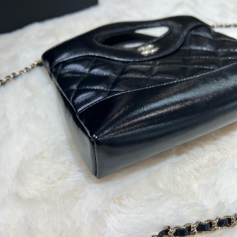 Chanel 24C mini 31 nano bag 新款橫版 油蠟皮 黑金扣 全新 正版 超難買款式｜PopChill 拍拍圈