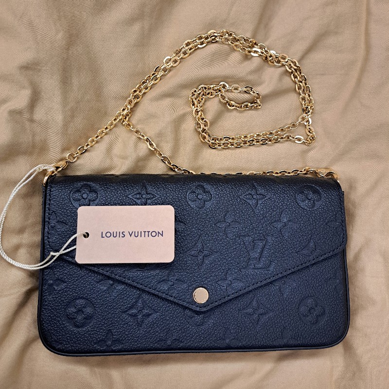 ♥️全新LV三合一 WOC黑色金鍊真皮壓花♥️一包多用超高CP值｜PopChill 拍拍圈