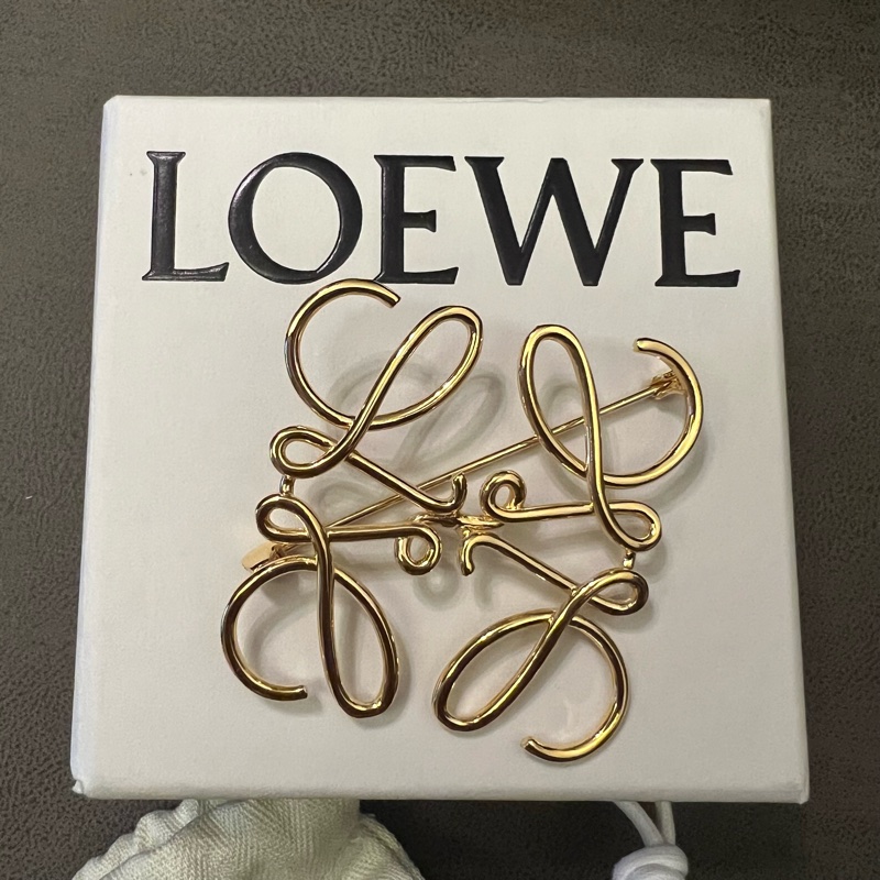 Loewe Gold-tone Brooch｜PopChill 拍拍圈