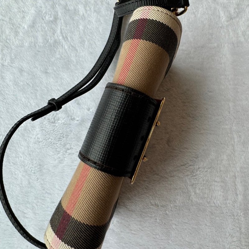 BURBERRY the buckle house黑色/WOC｜PopChill 拍拍圈