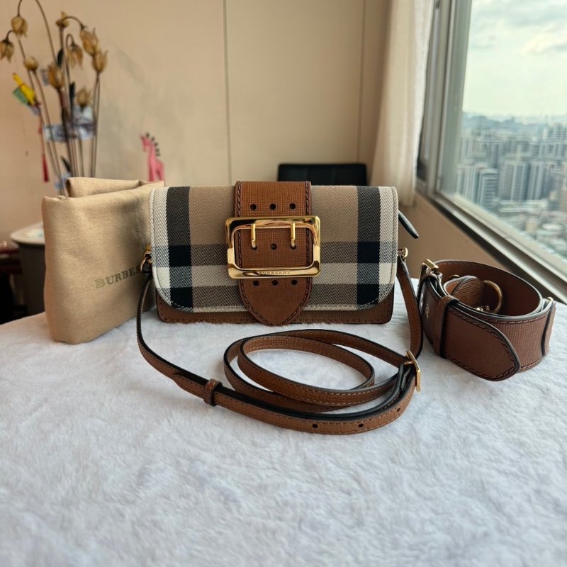 BURBERRY the buckle house咖啡色/woc｜PopChill 拍拍圈