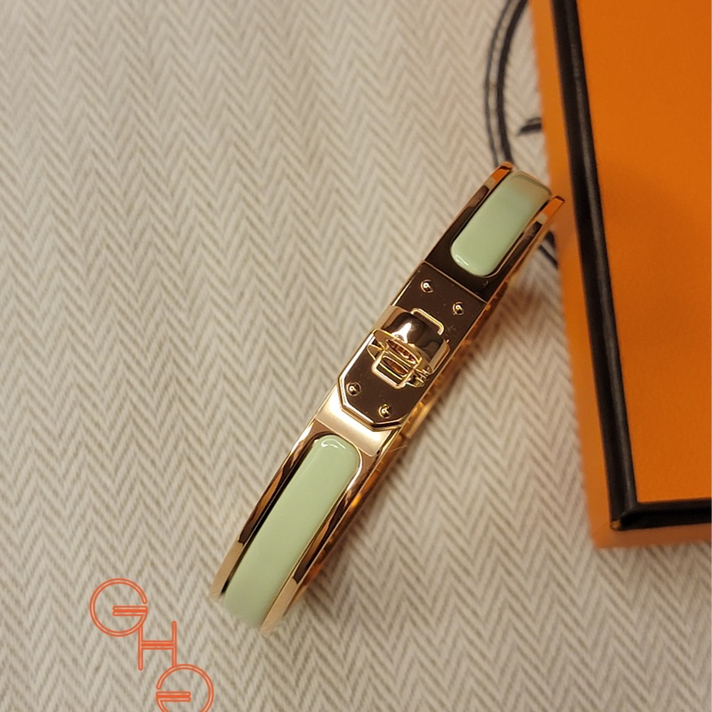 # Hermès Mini Clic Kelly Bracelet / Size : PM / Vert Amande in Rose GHW ...